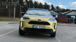 Dzeltens Toyota Yaris 2021 Rīga, ar dzinēja tilpumu 1.50 L un nobraukumu 90 tūkst. km par 21300 €, foto  vietnē AUTOMOTO.COM.LV