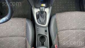 Yellow Toyota Yaris 2021 in Riga, with an engine capacity of 1.50 L and mileage of 90 thousand km for 21300 €, photo 15 on AUTOMOTO.COM.LV