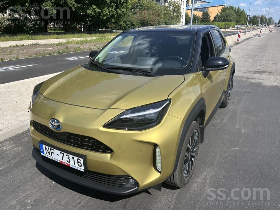Желтый Тойота Ярис 2022 в Рига, объемом двигателя 1.50 л и пробегом 60 тыс. км за 22490 €, фото 4 на AUTOMOTO.COM.LV