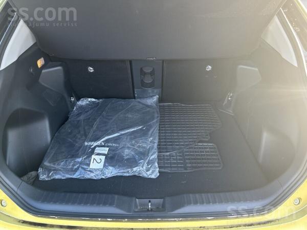 Dzeltens Toyota Yaris 2022 Rīga, ar dzinēja tilpumu 1.50 L un nobraukumu 60 tūkst. km par 21990 €, foto 7 vietnē AUTOMOTO.COM.LV
