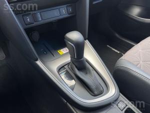 Dzeltens Toyota Yaris 2022 Rīga, ar dzinēja tilpumu 1.50 L un nobraukumu 34 tūkst. km par 24990 €, foto 21 vietnē AUTOMOTO.COM.LV
