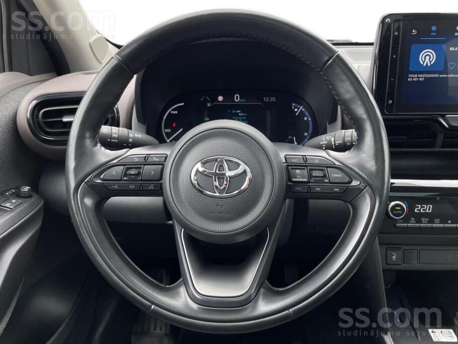 Dzeltens Toyota Yaris 2022 Rīga, ar dzinēja tilpumu 1.50 L un nobraukumu 65 tūkst. km par 23590 €, foto 13 vietnē AUTOMOTO.COM.LV