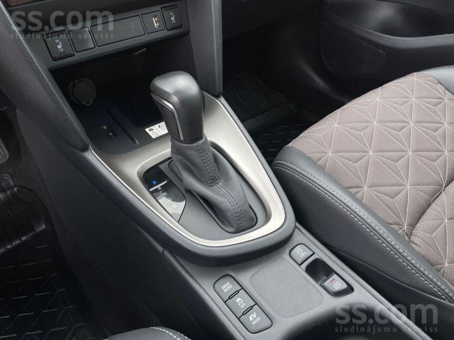 Dzeltens Toyota Yaris 2022 Rīga, ar dzinēja tilpumu 1.50 L un nobraukumu 65 tūkst. km par 23590 €, foto 21 vietnē AUTOMOTO.COM.LV