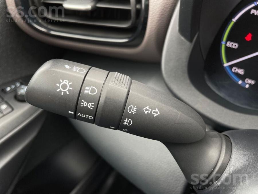Dzeltens Toyota Yaris 2022 Rīga, ar dzinēja tilpumu 1.50 L un nobraukumu 65 tūkst. km par 23590 €, foto 24 vietnē AUTOMOTO.COM.LV