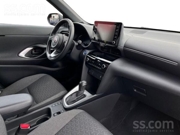 Dzeltens Toyota Yaris 2024 Rīga, ar dzinēja tilpumu 1.50 L un nobraukumu 17 tūkst. km par 25490 €, foto 6 vietnē AUTOMOTO.COM.LV