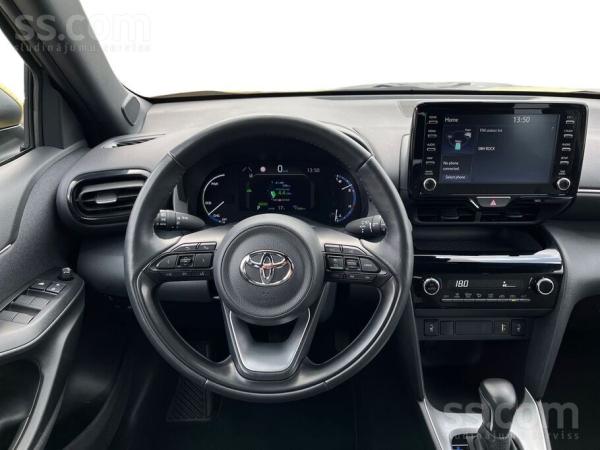 Dzeltens Toyota Yaris 2024 Rīga, ar dzinēja tilpumu 1.50 L un nobraukumu 17 tūkst. km par 25490 €, foto 9 vietnē AUTOMOTO.COM.LV