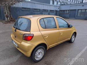 Yellow Toyota Yaris 2000 in Riga, with an engine capacity of 1.00 L and mileage of 266 thousand km for 850 €, photo 4 on AUTOMOTO.COM.LV