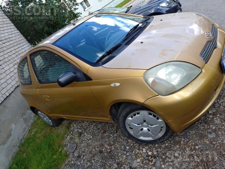 Dzeltens Toyota Yaris 2001 Jēkabpils, ar dzinēja tilpumu 1.00 L un nobraukumu 150 tūkst. km par 550 €, foto 4 vietnē AUTOMOTO.COM.LV