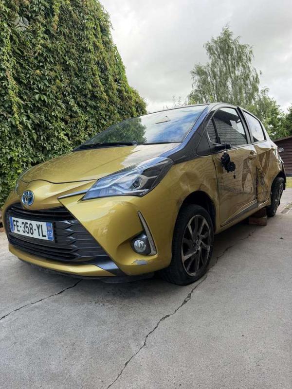 Dzeltens Toyota Yaris 2019 Kauņa, ar dzinēja tilpumu 1.50 L un nobraukumu 121 tūkst. km par 7400 €, foto 3 vietnē AUTOMOTO.COM.LV