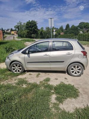 Dzeltens Toyota Yaris 2011 Kauņa, ar dzinēja tilpumu 1.33 L un nobraukumu 192 tūkst. km par 1000 €, foto 8 vietnē AUTOMOTO.COM.LV