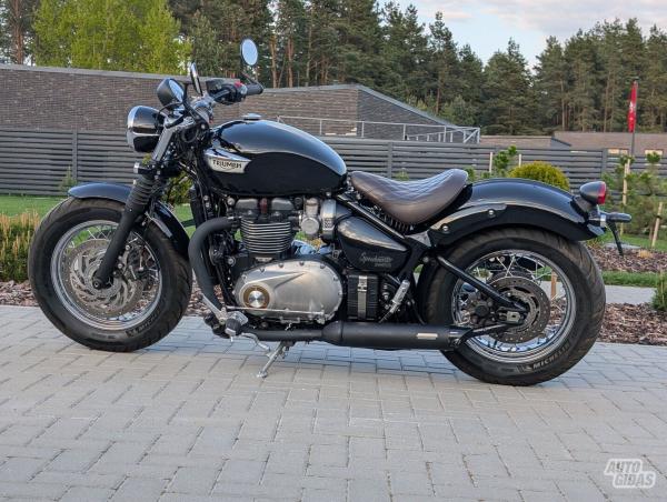 Melns Triumph Bonneville 2018 Viļņa, ar dzinēja tilpumu 1.20 L un nobraukumu 11 tūkst. km par 6250 €, foto 7 vietnē AUTOMOTO.COM.LV