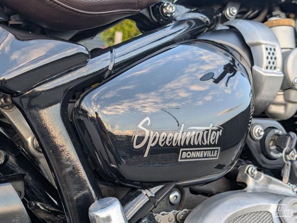 Melns Triumph Bonneville 2018 Viļņa, ar dzinēja tilpumu 1.20 L un nobraukumu 11 tūkst. km par 6250 €, foto 8 vietnē AUTOMOTO.COM.LV