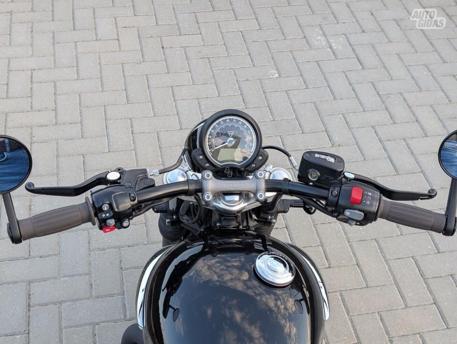 Melns Triumph Bonneville 2018 Viļņa, ar dzinēja tilpumu 1.20 L un nobraukumu 11 tūkst. km par 6250 €, foto 12 vietnē AUTOMOTO.COM.LV