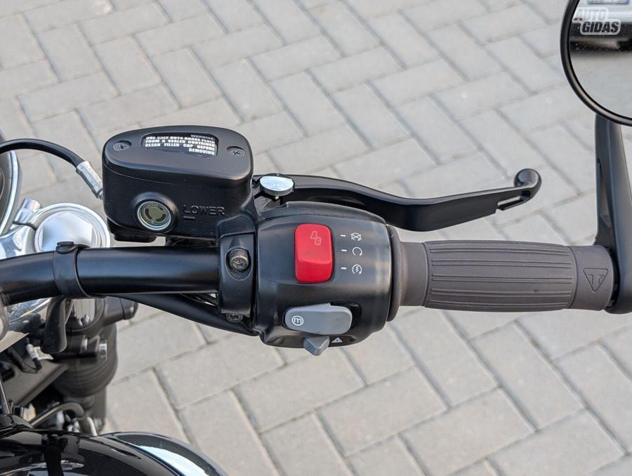 Melns Triumph Bonneville 2018 Viļņa, ar dzinēja tilpumu 1.20 L un nobraukumu 11 tūkst. km par 6250 €, foto 13 vietnē AUTOMOTO.COM.LV