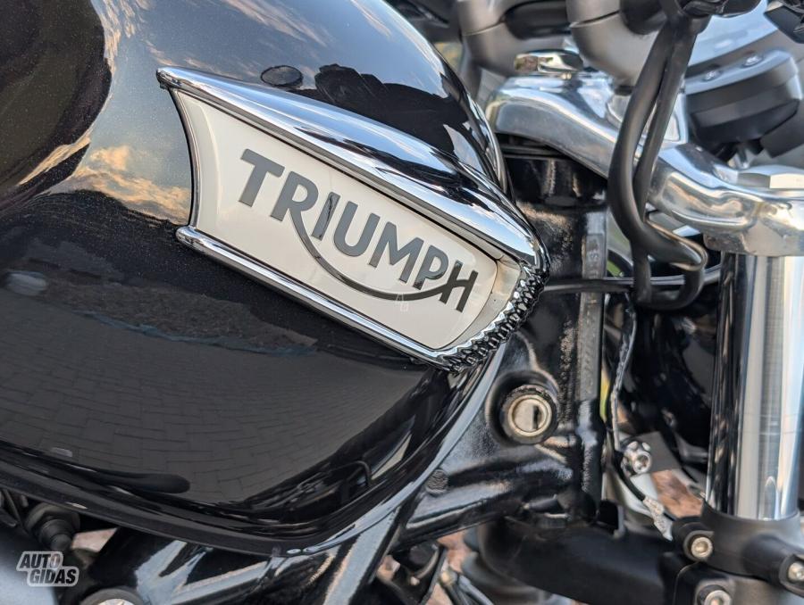 Melns Triumph Bonneville 2018 Viļņa, ar dzinēja tilpumu 1.20 L un nobraukumu 11 tūkst. km par 6250 €, foto 16 vietnē AUTOMOTO.COM.LV