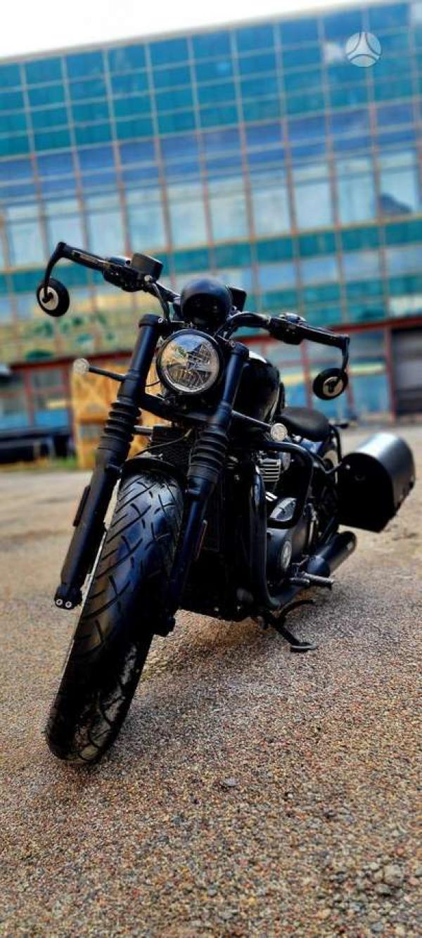 Melns Triumph Bonneville 2018 Šauļi, ar dzinēja tilpumu 1.20 L un nobraukumu 65 tūkst. km par 8800 €, foto 5 vietnē AUTOMOTO.COM.LV