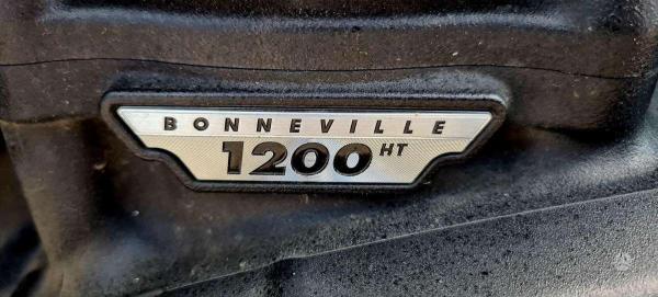 Melns Triumph Bonneville 2018 Šauļi, ar dzinēja tilpumu 1.20 L un nobraukumu 65 tūkst. km par 8800 €, foto 8 vietnē AUTOMOTO.COM.LV