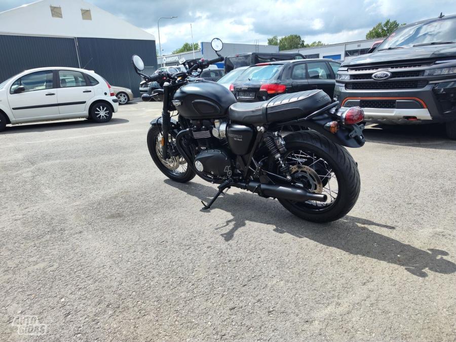Melns Triumph Bonneville 2020 Kauņa, ar dzinēja tilpumu 1.20 L un nobraukumu 4 tūkst. km par 8000 €, foto 4 vietnē AUTOMOTO.COM.LV