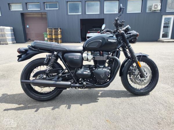 Black Triumph Bonneville 2020 in Kaunas, with an engine capacity of 1.20 L and mileage of 4 thousand km for 8000 €, photo 6 on AUTOMOTO.COM.LV
