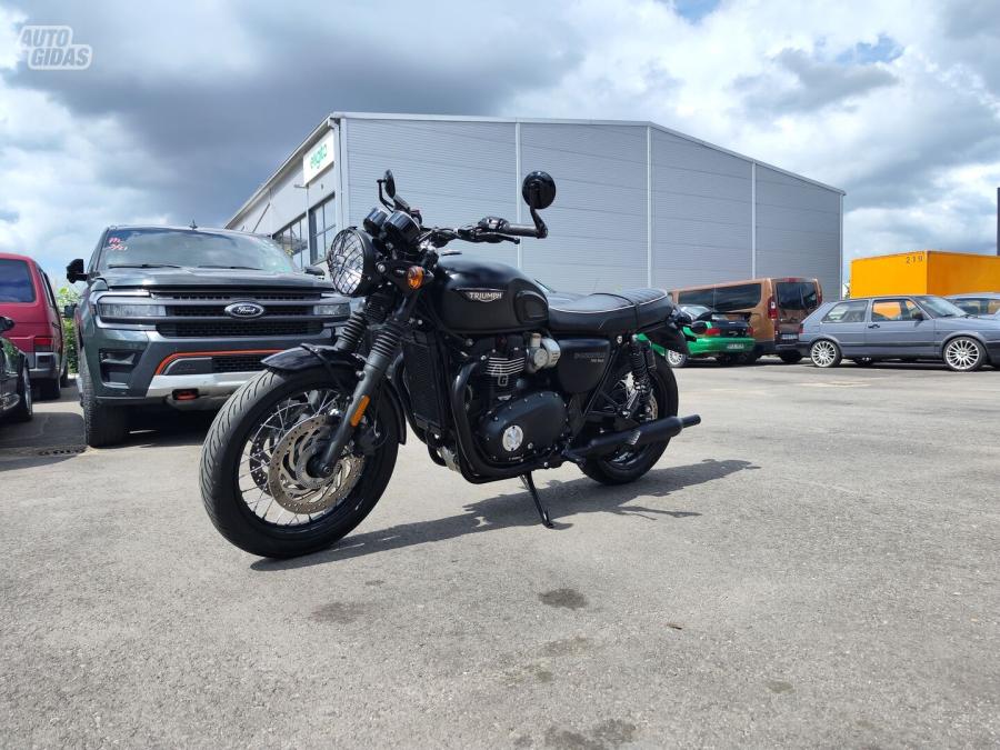 Melns Triumph Bonneville 2020 Kauņa, ar dzinēja tilpumu 1.20 L un nobraukumu 4 tūkst. km par 8000 €, foto 9 vietnē AUTOMOTO.COM.LV