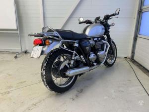 Pelēks Triumph Bonneville 2018 Radviliškis, ar dzinēja tilpumu 1.20 L un nobraukumu 45 tūkst. km par 4650 €, foto 3 vietnē AUTOMOTO.COM.LV