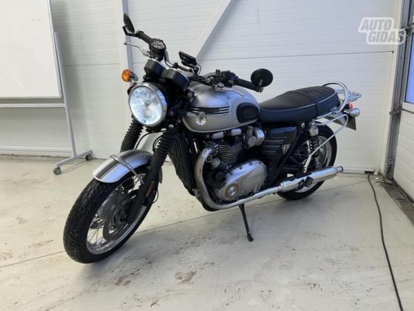 Pelēks Triumph Bonneville 2018 Radviliškis, ar dzinēja tilpumu 1.20 L un nobraukumu 45 tūkst. km par 4650 €, foto 1 vietnē AUTOMOTO.COM.LV