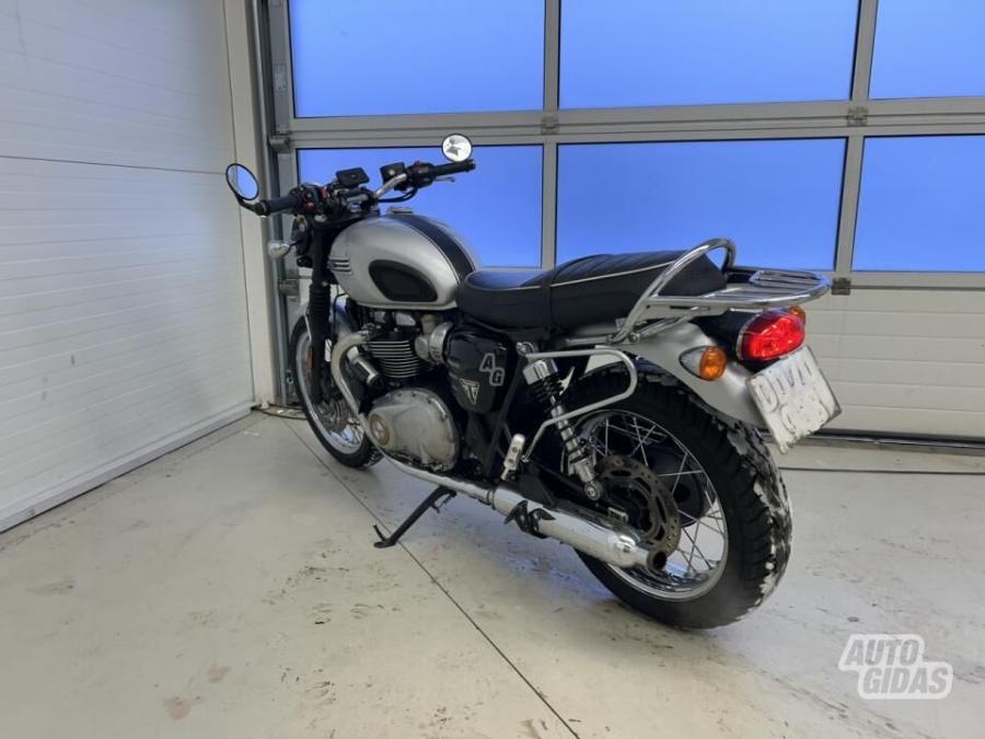 Grey Triumph Bonneville 2018 in Radviliskis, with an engine capacity of 1.20 L and mileage of 45 thousand km for 4650 €, photo 4 on AUTOMOTO.COM.LV