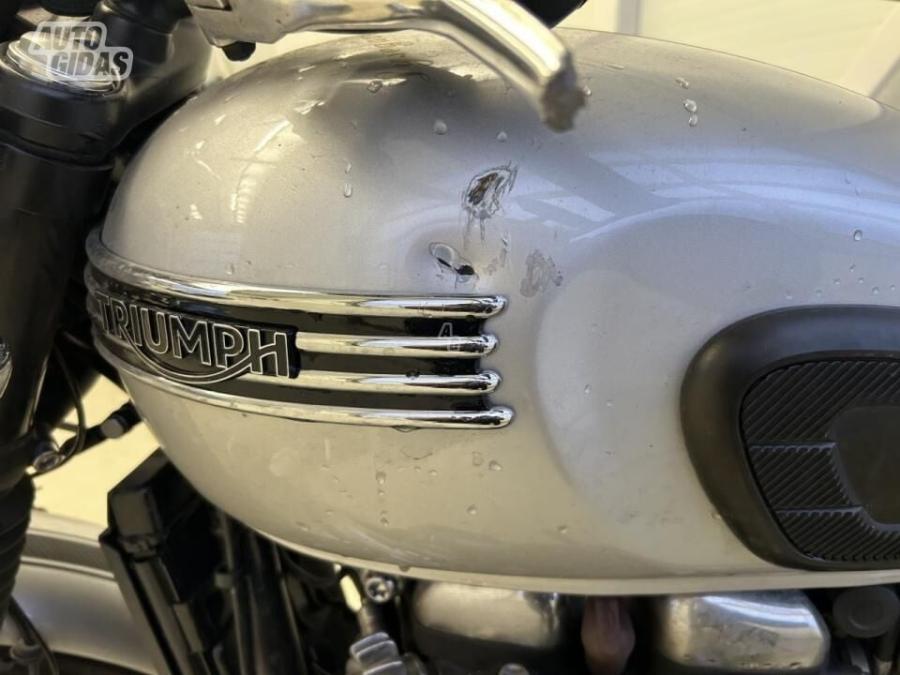 Grey Triumph Bonneville 2018 in Radviliskis, with an engine capacity of 1.20 L and mileage of 45 thousand km for 4650 €, photo 13 on AUTOMOTO.COM.LV
