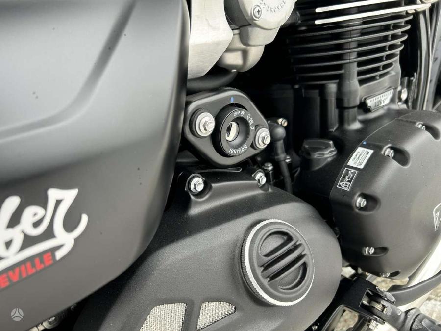 Pelēks Triumph Bonneville 2026 Viļņa, ar dzinēja tilpumu 1.20 L un nobraukumu 0 tūkst. km par 15990 €, foto 8 vietnē AUTOMOTO.COM.LV