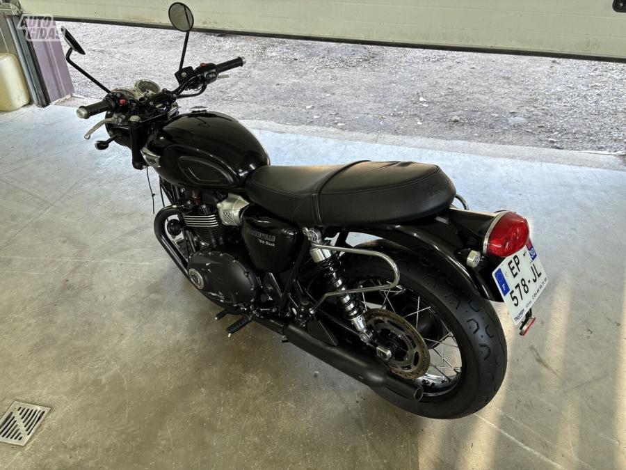 Triumph Bonneville 2017 Kelmė, ar dzinēja tilpumu 0.90 L un nobraukumu 10 tūkst. km par 1630 €, foto 4 vietnē AUTOMOTO.COM.LV