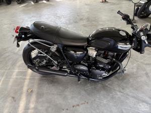 Triumph Bonneville 2017 Kelmė, ar dzinēja tilpumu 0.90 L un nobraukumu 10 tūkst. km par 1630 €, foto 6 vietnē AUTOMOTO.COM.LV