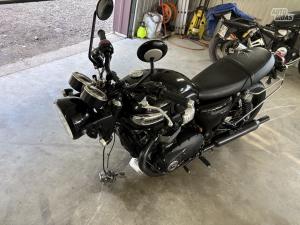 Triumph Bonneville 2017 Kelmė, ar dzinēja tilpumu 0.90 L un nobraukumu 10 tūkst. km par 1630 €, foto 17 vietnē AUTOMOTO.COM.LV