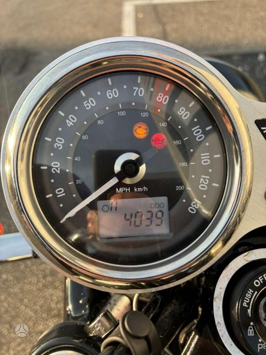 Триумф Bonneville 2018 в Вильнюс, объемом двигателя 0.90 л и пробегом 4 тыс. км за 6900 €, фото 19 на AUTOMOTO.COM.LV