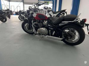 Красный Триумф Bonneville 2023 в Вильнюс, объемом двигателя 1.20 л и пробегом 1 тыс. км за 9700 €, фото 4 на AUTOMOTO.COM.LV