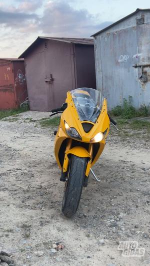 Dzeltens Triumph Daytona 2007 Viļņa, ar dzinēja tilpumu 0.00 L un nobraukumu 53 tūkst. km par 3100 €, foto 5 vietnē AUTOMOTO.COM.LV