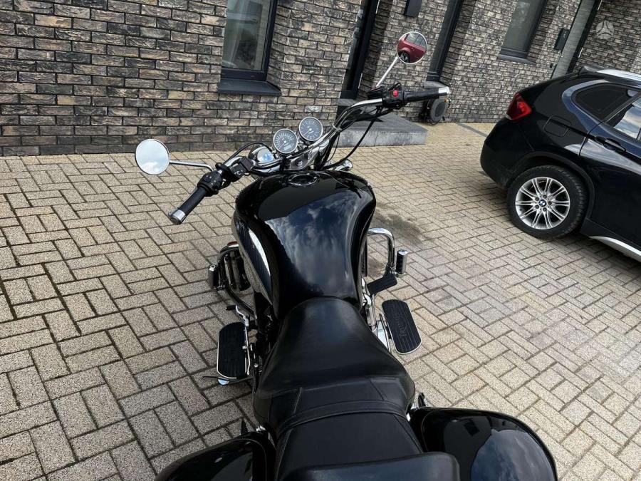 Black Triumph Rocket III 2006 in Trakai, with an engine capacity of 2.30 L and mileage of 40 thousand km for 5500 €, photo 7 on AUTOMOTO.COM.LV