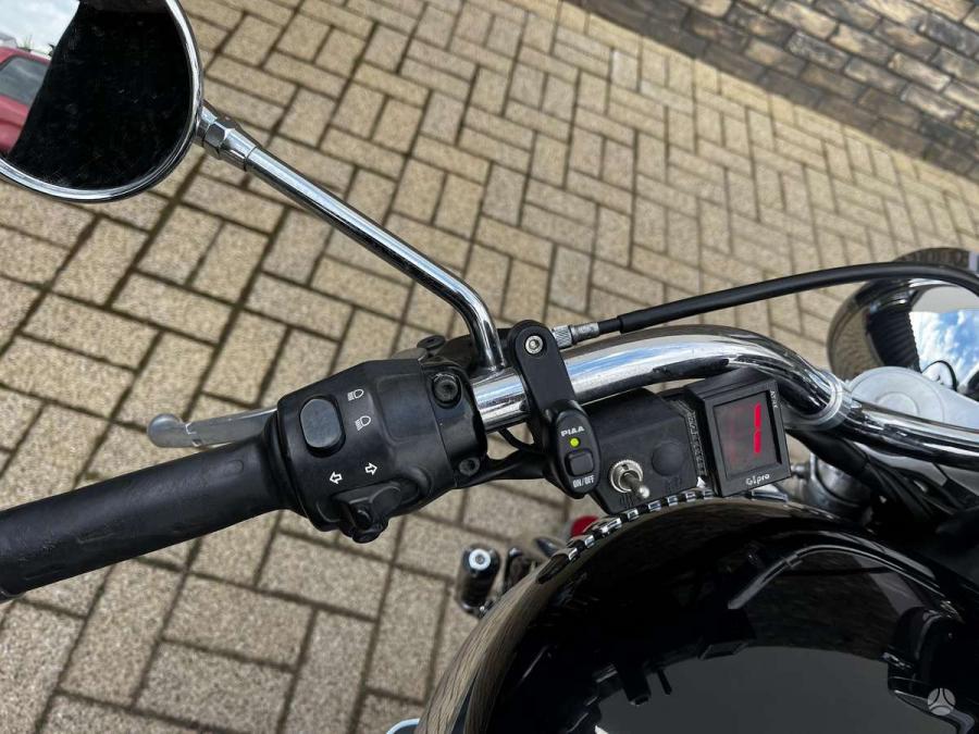 Black Triumph Rocket III 2006 in Trakai, with an engine capacity of 2.30 L and mileage of 40 thousand km for 5500 €, photo 9 on AUTOMOTO.COM.LV