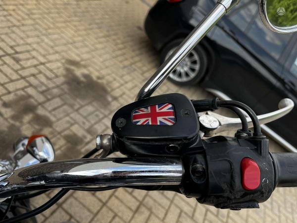 Black Triumph Rocket III 2006 in Trakai, with an engine capacity of 2.30 L and mileage of 40 thousand km for 5500 €, photo 10 on AUTOMOTO.COM.LV