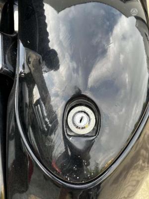 Black Triumph Rocket III 2006 in Trakai, with an engine capacity of 2.30 L and mileage of 40 thousand km for 5500 €, photo 11 on AUTOMOTO.COM.LV