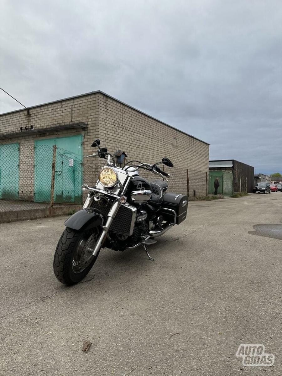 Black Triumph Rocket III 2008 in Klaipeda, with an engine capacity of 2.30 L and mileage of 42 thousand km for 4500 €, photo 12 on AUTOMOTO.COM.LV