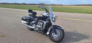 Melns Triumph Rocket III 2009 Kauņa, ar dzinēja tilpumu 2.30 L un nobraukumu 52 tūkst. km par 8600 €, foto 3 vietnē AUTOMOTO.COM.LV