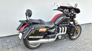 Black Triumph Rocket III 2018 in Kaunas, with an engine capacity of 2.29 L and mileage of 20 thousand km for 12500 €, photo 4 on AUTOMOTO.COM.LV