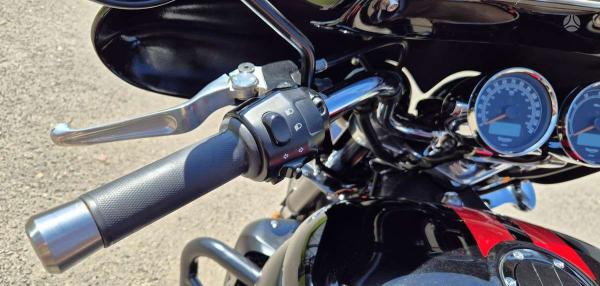 Black Triumph Rocket III 2018 in Kaunas, with an engine capacity of 2.29 L and mileage of 20 thousand km for 12500 €, photo 10 on AUTOMOTO.COM.LV