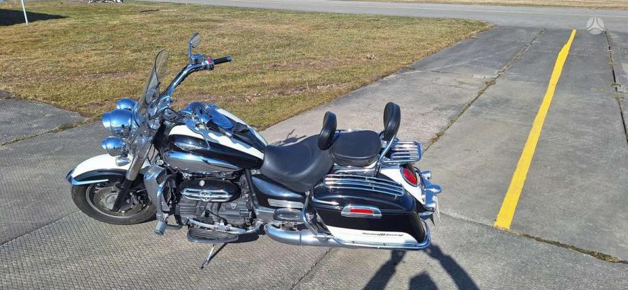 Triumph Rocket III 2009 in Kaunas, with an engine capacity of 2.30 L and mileage of 52 thousand km for 8100 €, photo 12 on AUTOMOTO.COM.LV