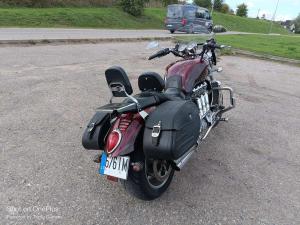 Red Triumph Rocket III 2004 in Jonava, with an engine capacity of 2.30 L and mileage of 63 thousand km for 6500 €, photo 4 on AUTOMOTO.COM.LV