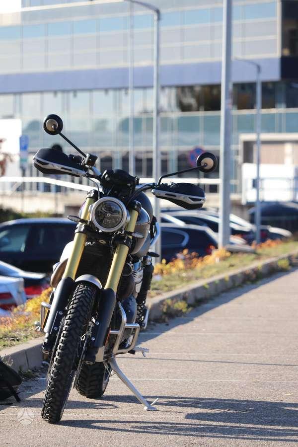 Triumph Scrambler 2025 Viļņa, ar dzinēja tilpumu 1.20 L un nobraukumu 17 tūkst. km par 13500 €, foto 2 vietnē AUTOMOTO.COM.LV
