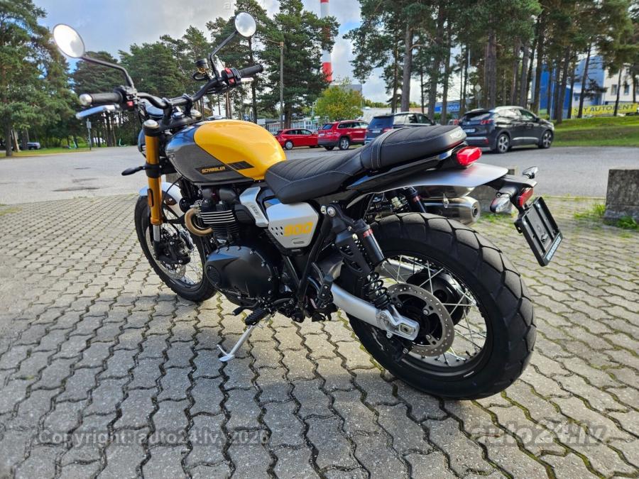 Yellow Triumph Scrambler 2026 in Tallinn, with an engine capacity of 0.90 L and mileage of 0 thousand km for 13890 €, photo 5 on AUTOMOTO.COM.LV