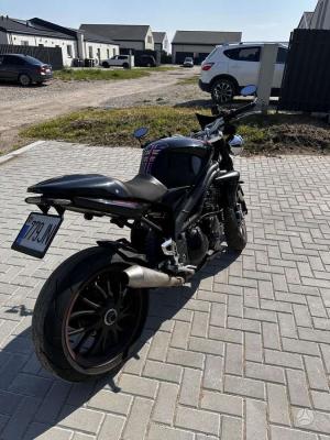 Black Triumph Speed Triple 2009 in Klaipeda, with an engine capacity of 1.05 L and mileage of 60 thousand km for 3700 €, photo 5 on AUTOMOTO.COM.LV