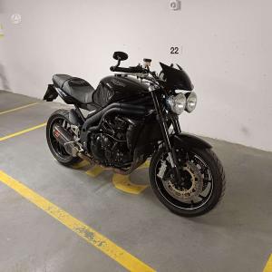 Black Triumph Speed Triple 2010 in Klaipeda, with an engine capacity of 1.05 L and mileage of 52 thousand km for 4500 €, photo  on AUTOMOTO.COM.LV