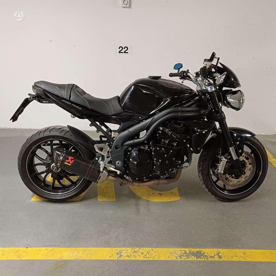 Black Triumph Speed Triple 2010 in Klaipeda, with an engine capacity of 1.05 L and mileage of 52 thousand km for 4500 €, photo 3 on AUTOMOTO.COM.LV